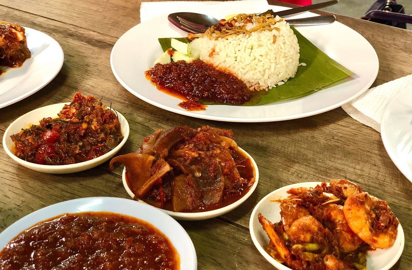 Top 5 Nasi Lemak In Kuala Lumpur - SG My First Transportation